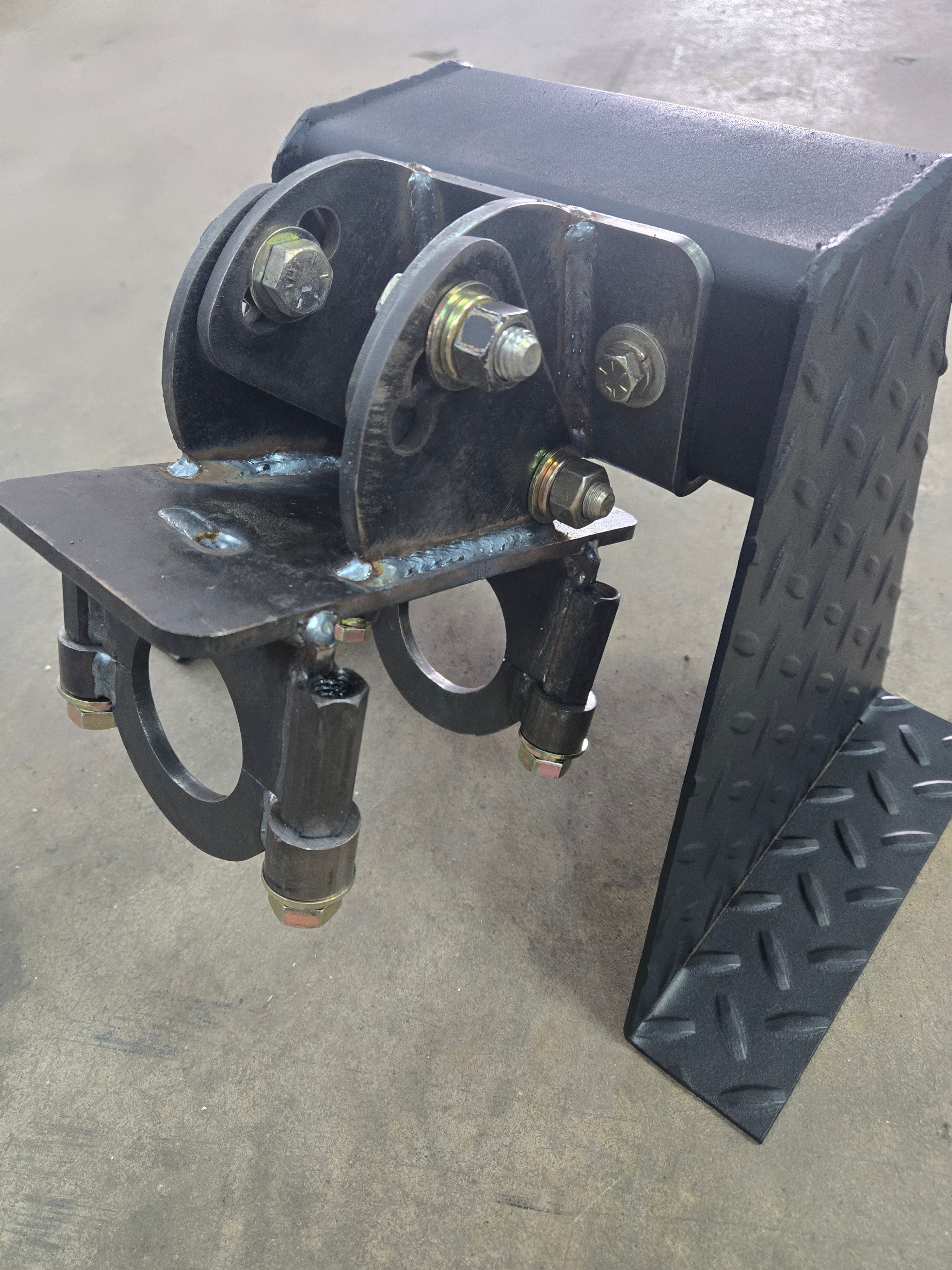 Tilting Sky High Steering Column Mount | By Design Fabrications